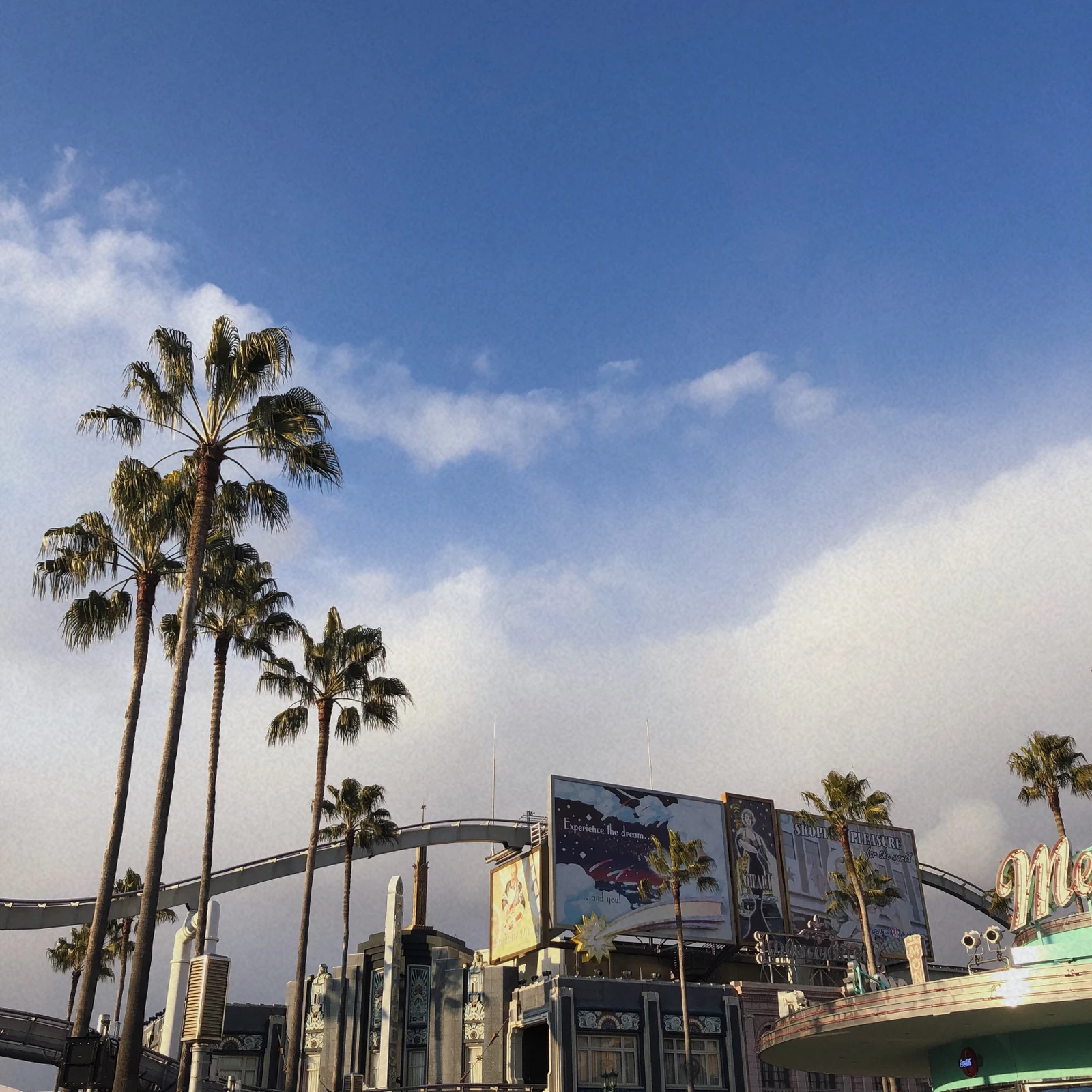 usj | 川奈未夢生 カワナ ミユウが投稿したフォトブック | Lemon8