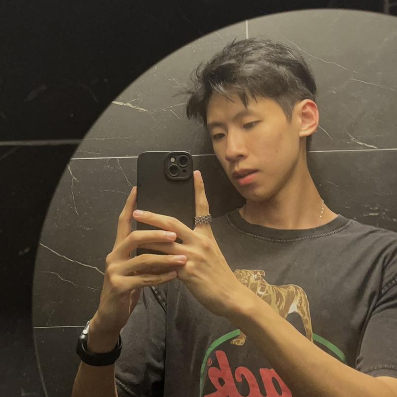 nicholasさんの投稿|Lemon8