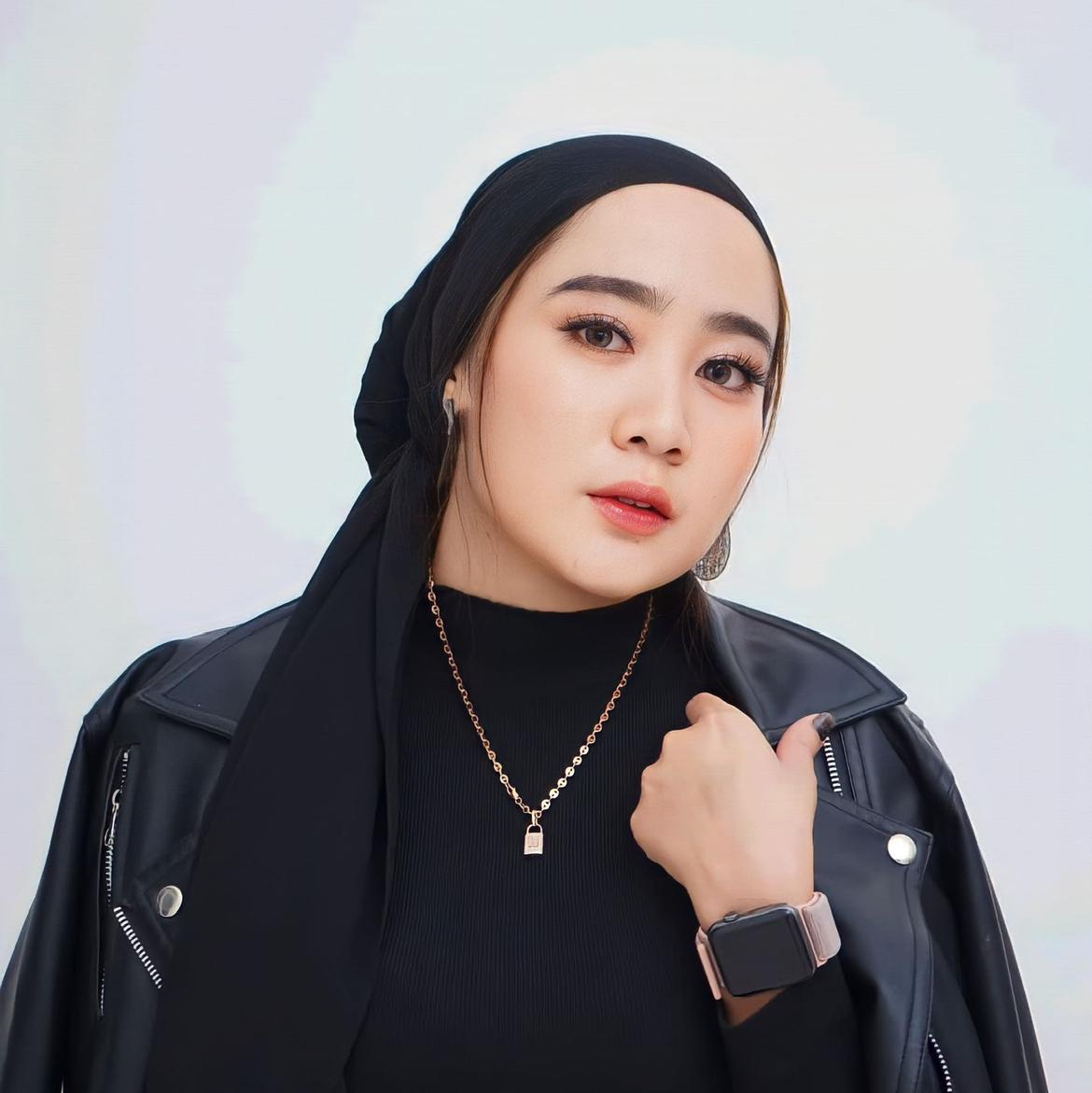 Della Andriani's Post|Lemon8