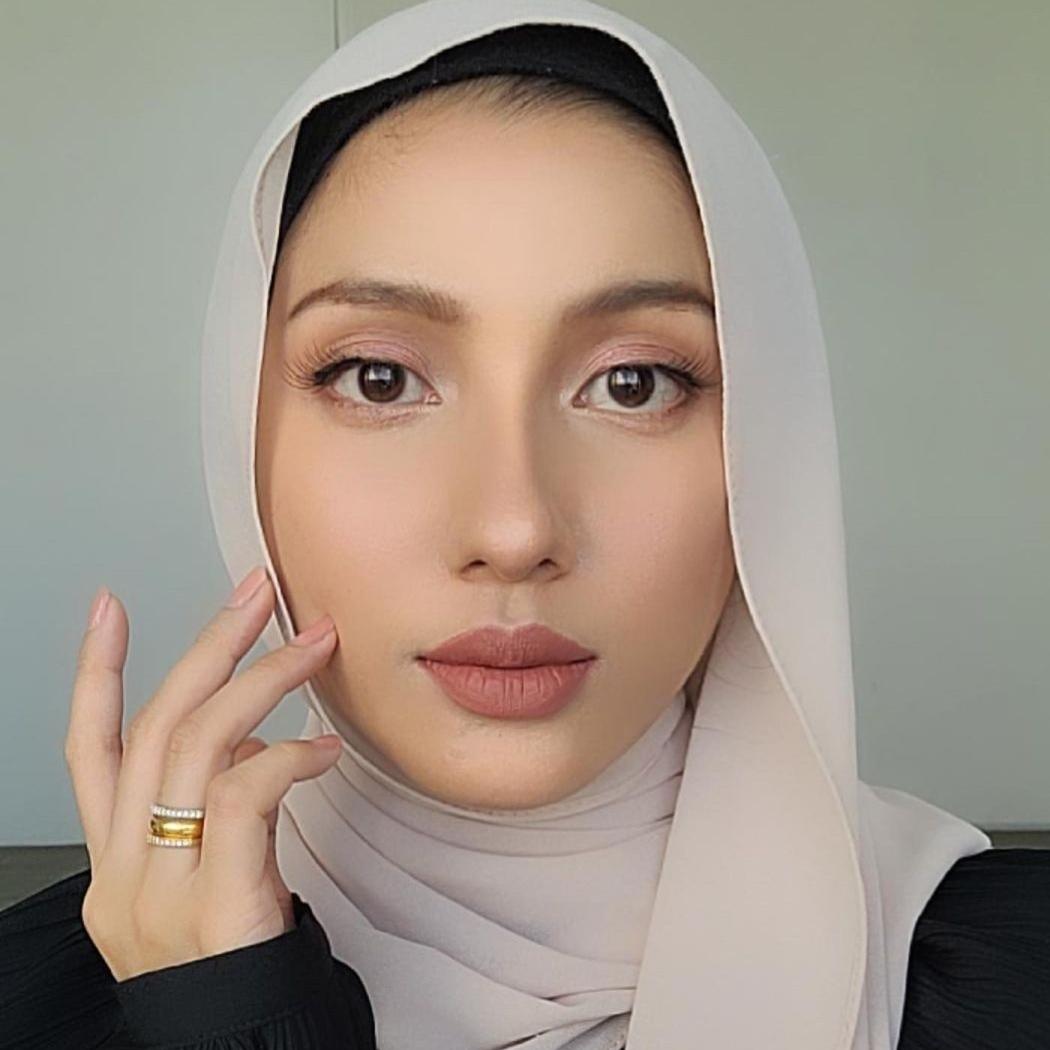 Alia Bahari's Post|Lemon8