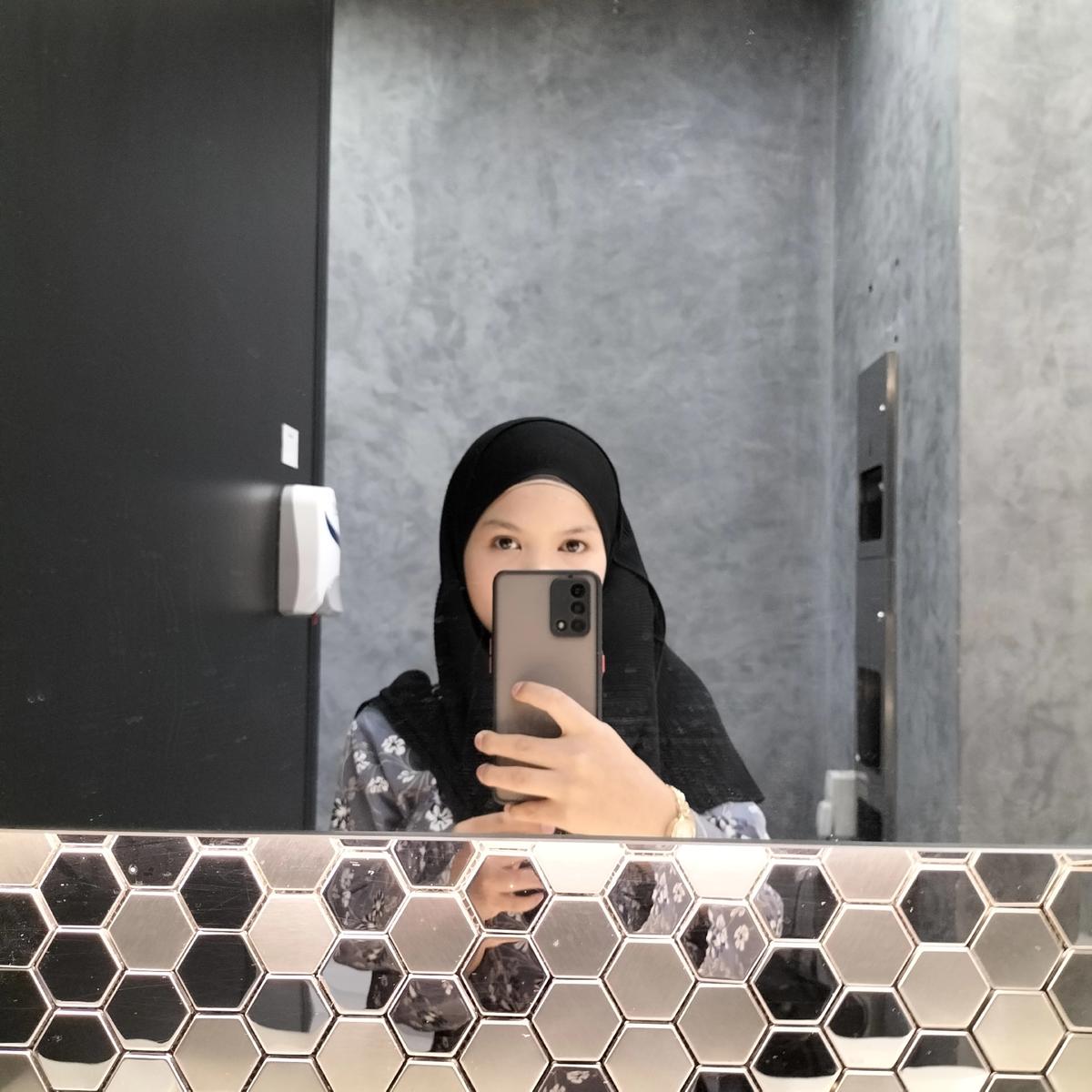 haziqah 1232's Post|Lemon8