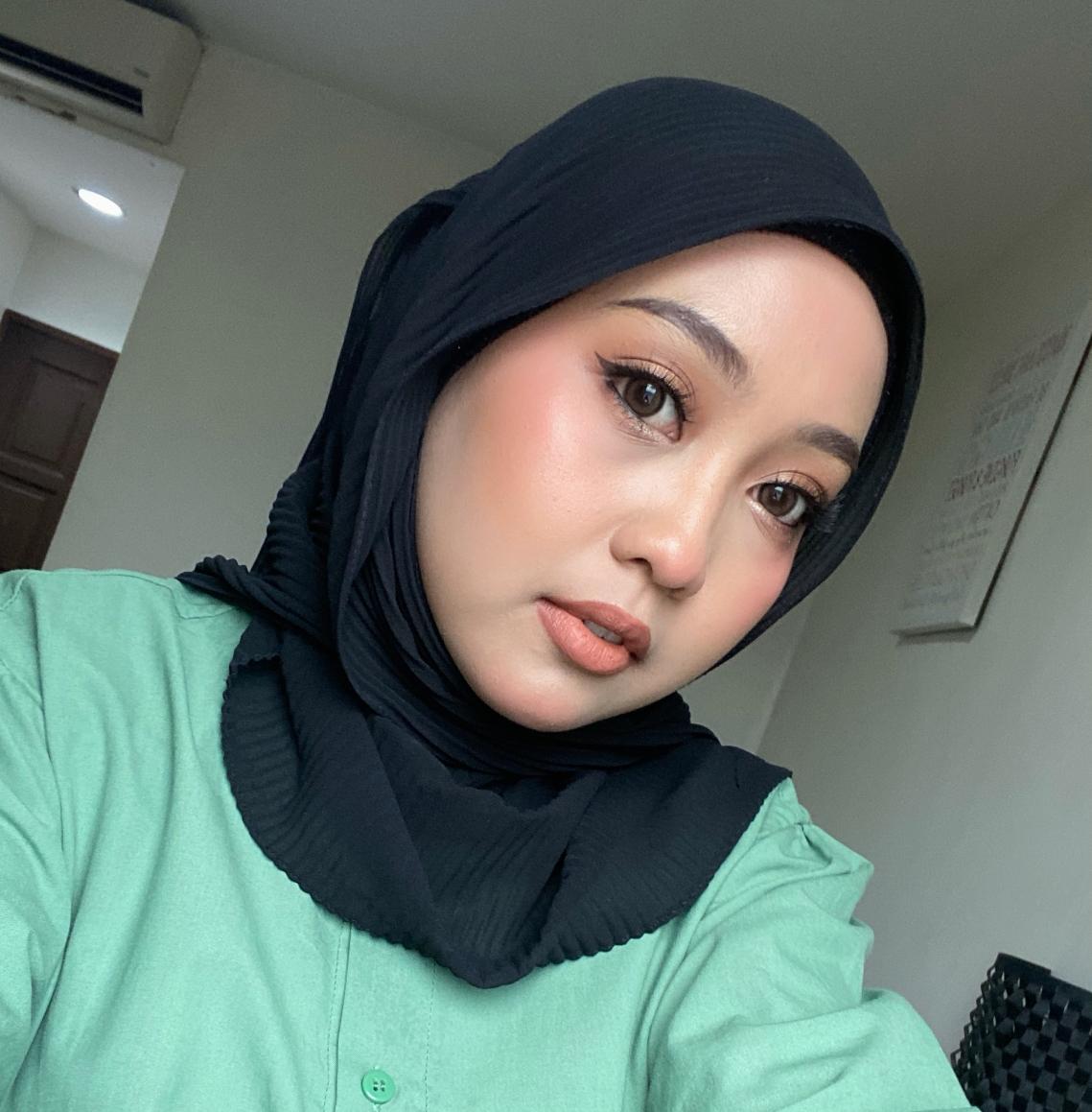 Ema Razak's Post|Lemon8