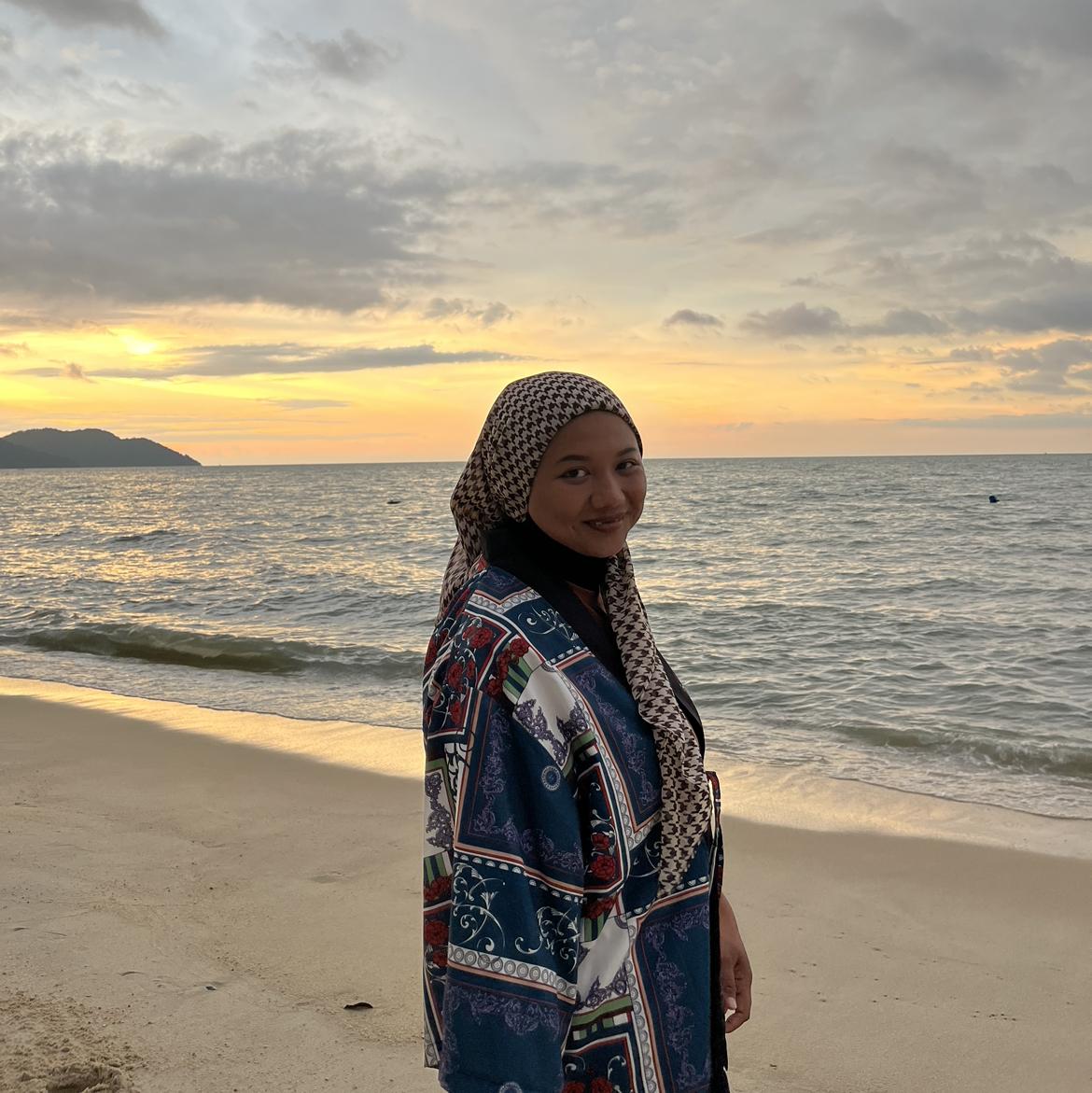 Ezza Hayat's Post|Lemon8