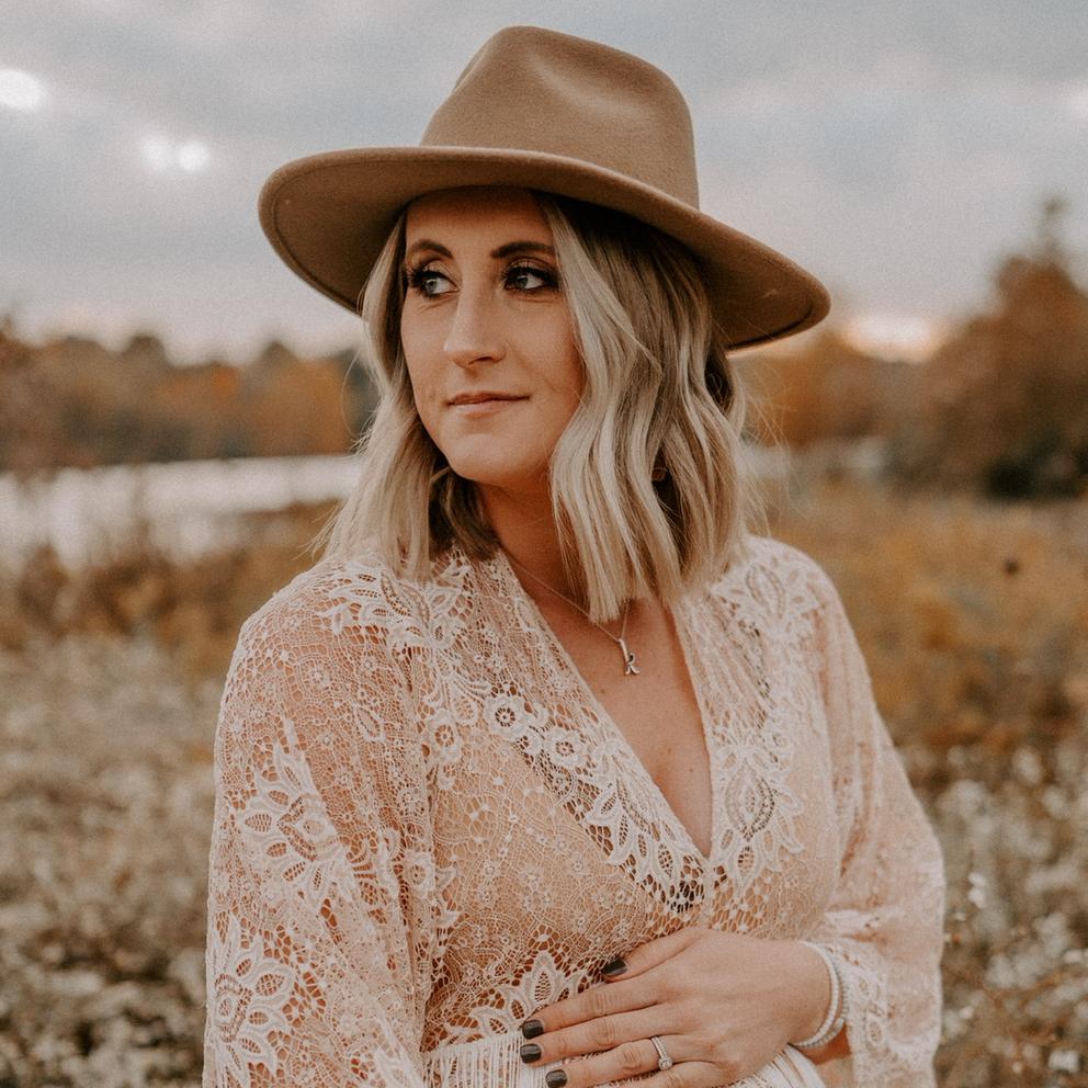 Kayla Roberts 's Post|Lemon8