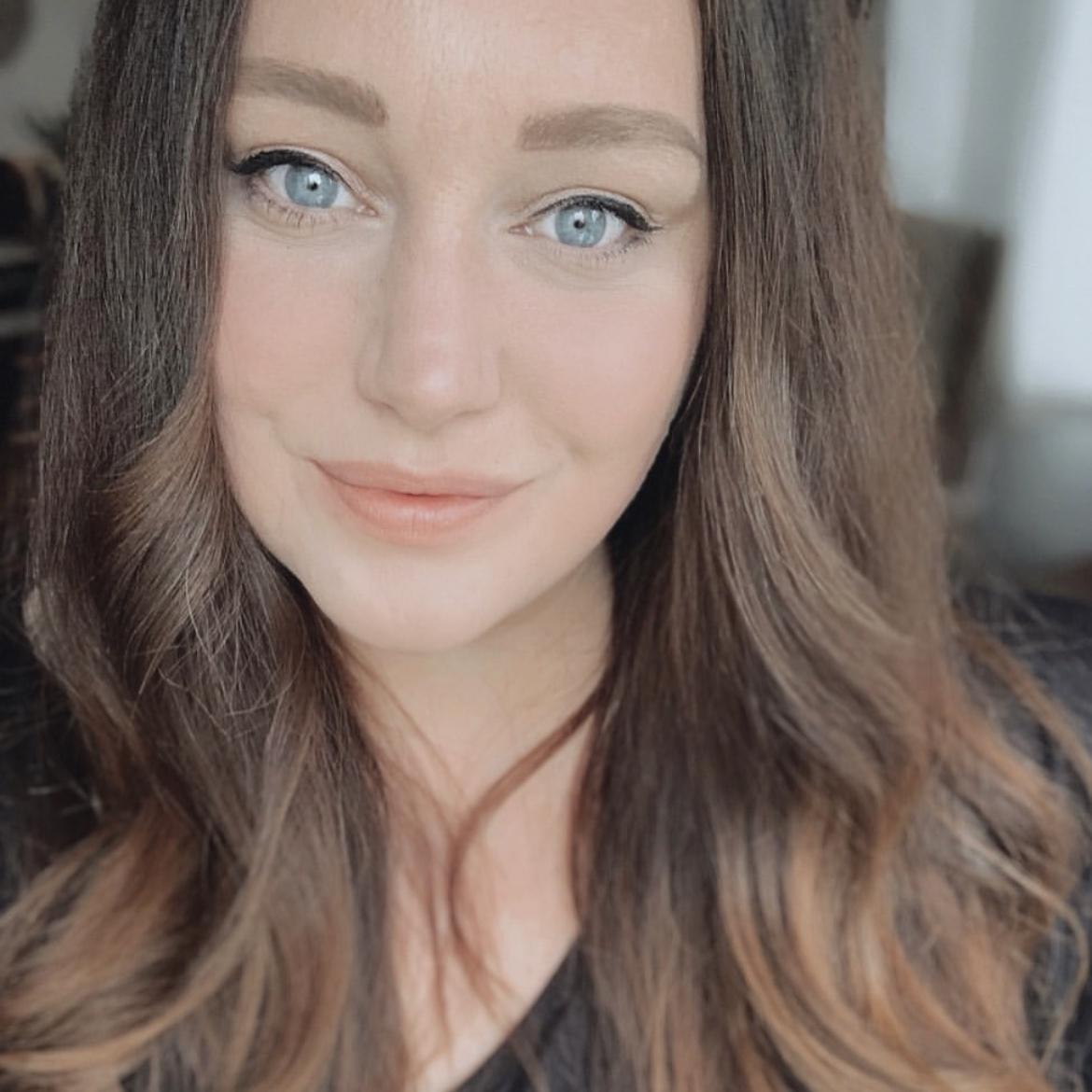 Emma Louises Postlemon8