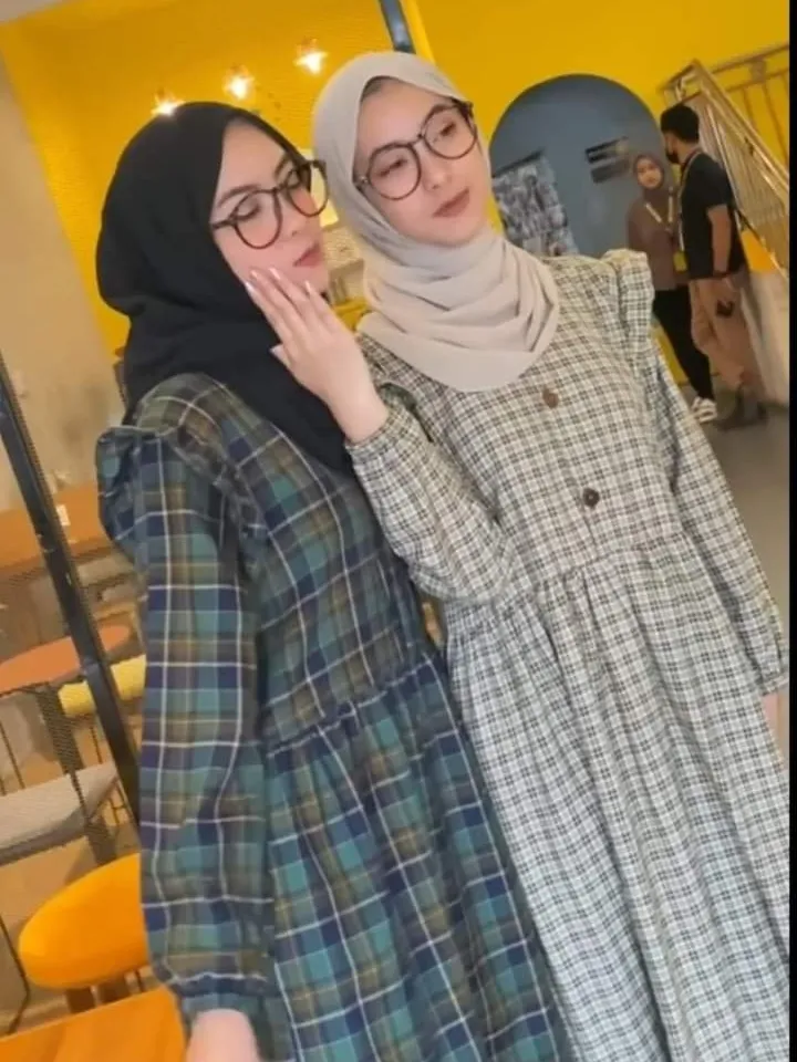 Long dress | Artikel diposting oleh rekomendasi | Lemon8