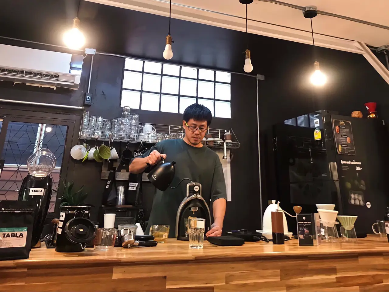 Drip Coffee Lab ☕️ ส า ย ก า แ ฟ ด ริ ป ห้ามพลาด นะจ๊ | แกลเลอรีที่โพสต์โดย TravelTogether | Lemon8
