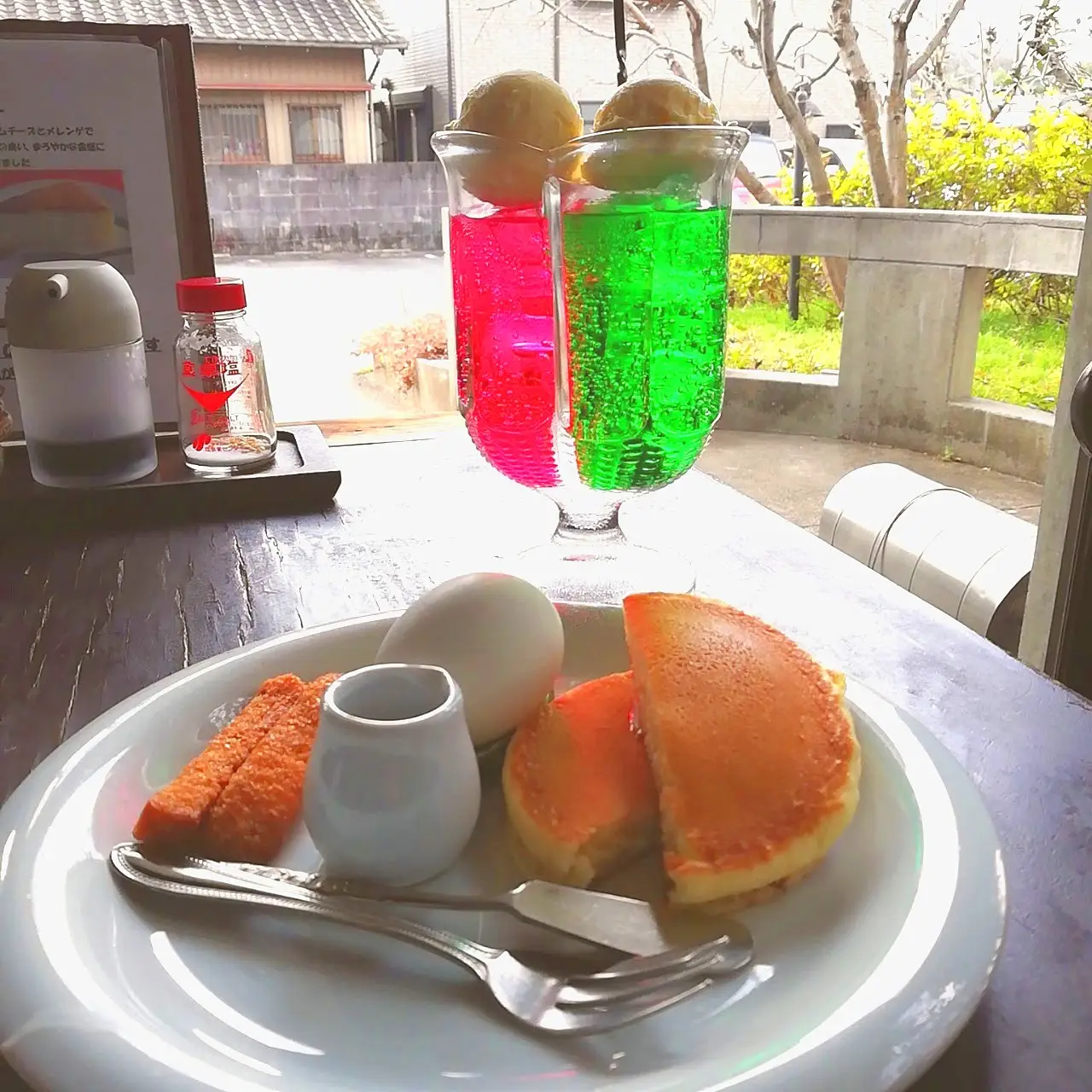 のうむのフォトジェニックなペアクリームソーダ | akasiが投稿した記事 | Lemon8