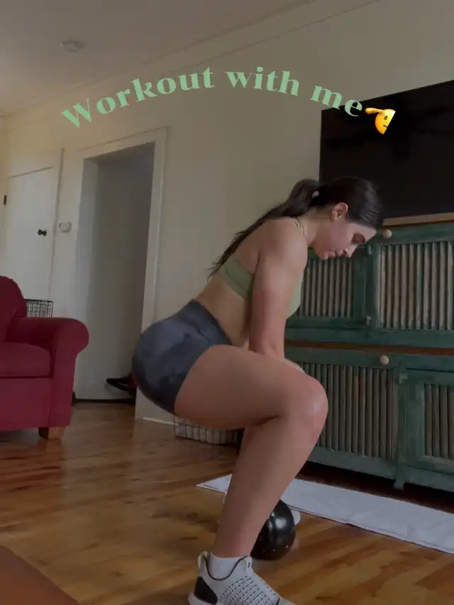 Emma Thomas - Lemon8 Search