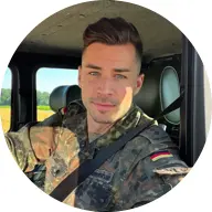 John Chrisさんの投稿|Lemon8